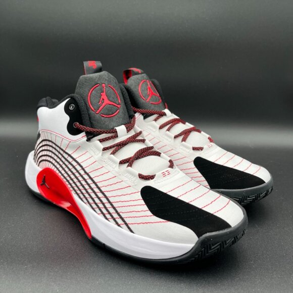 Jordan | Shoes | Nike Air Jordan Jumpman 22 White Black University Red ...